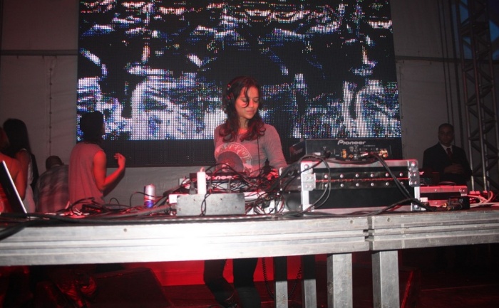 >Michelle Rodriguez, atriz de Lost, ataca de DJ no Rio | NOVO DOMINIO ...
